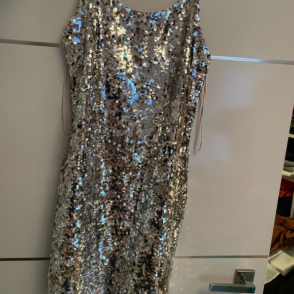 Alice + Olivia | Dresses | Alice Olivia Silver Backless Dress | Poshmark